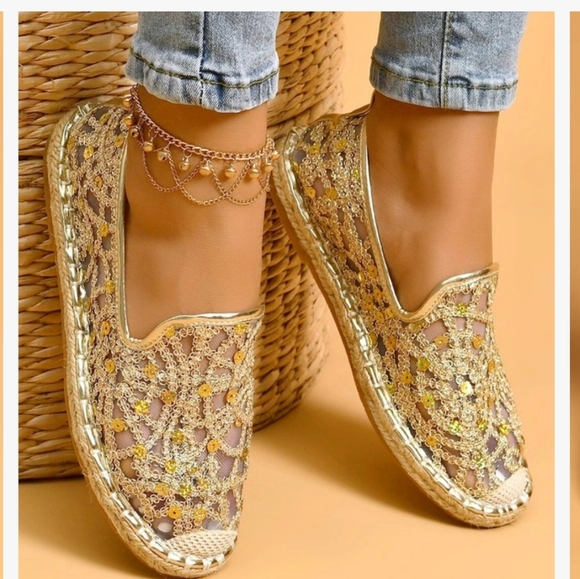 Qi Dian | Shoes | Gold Sequin Accent Espadrilles | Poshmark